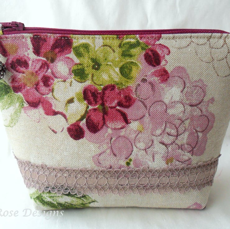 Floral print make-up bag. Cosmetics bag. - Folksy