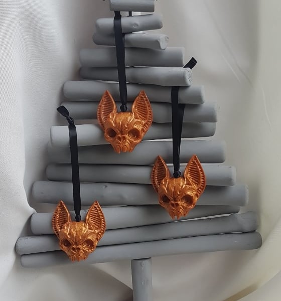 Scary Christmas - Vampire Bat Skull Hanging Dec... - Folksy