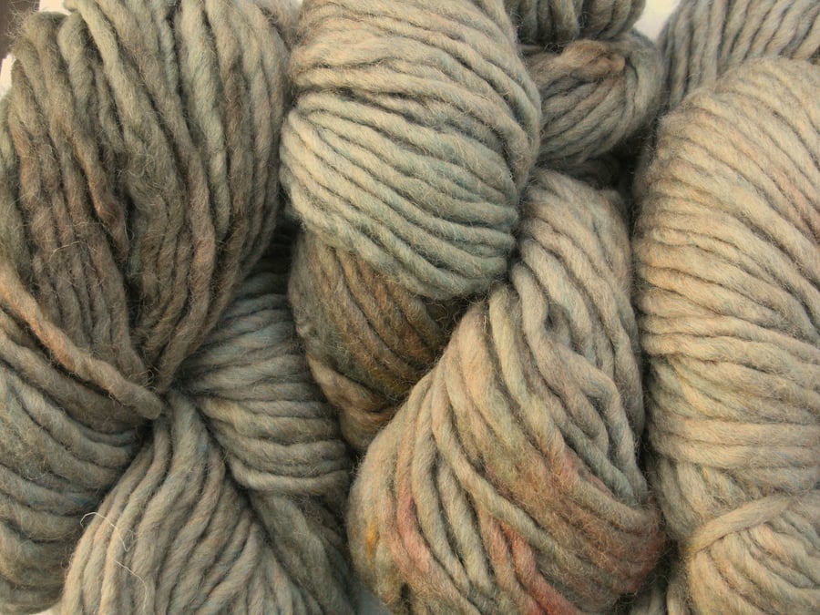 JAN SALE! Hand-dyed 100% WOOL SUPER CHUNKY Mush... - Folksy