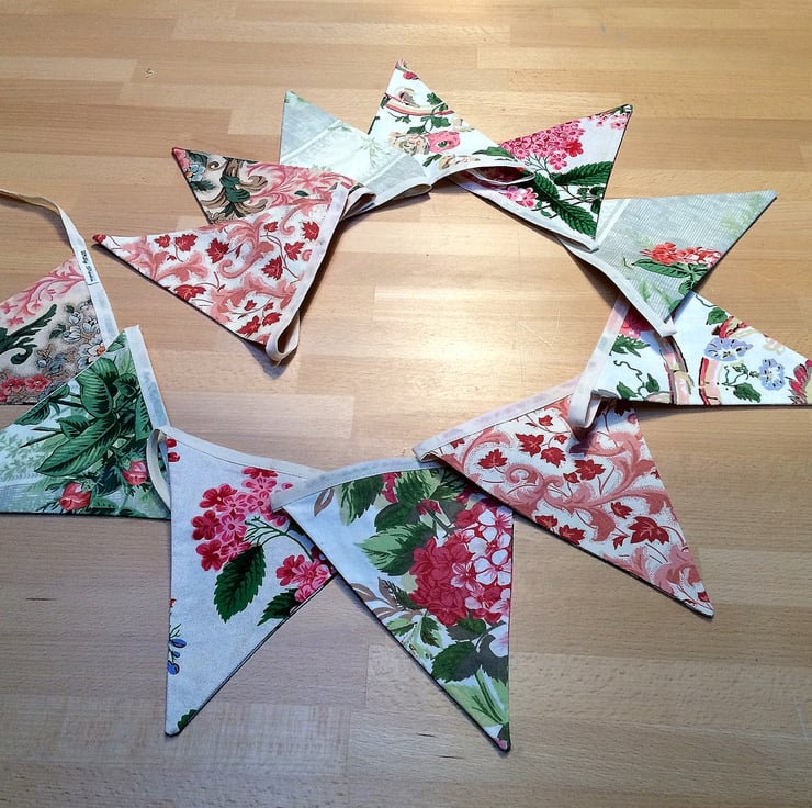 Beautiful Bright Vintage 'y Floral Bunting - pe... - Folksy