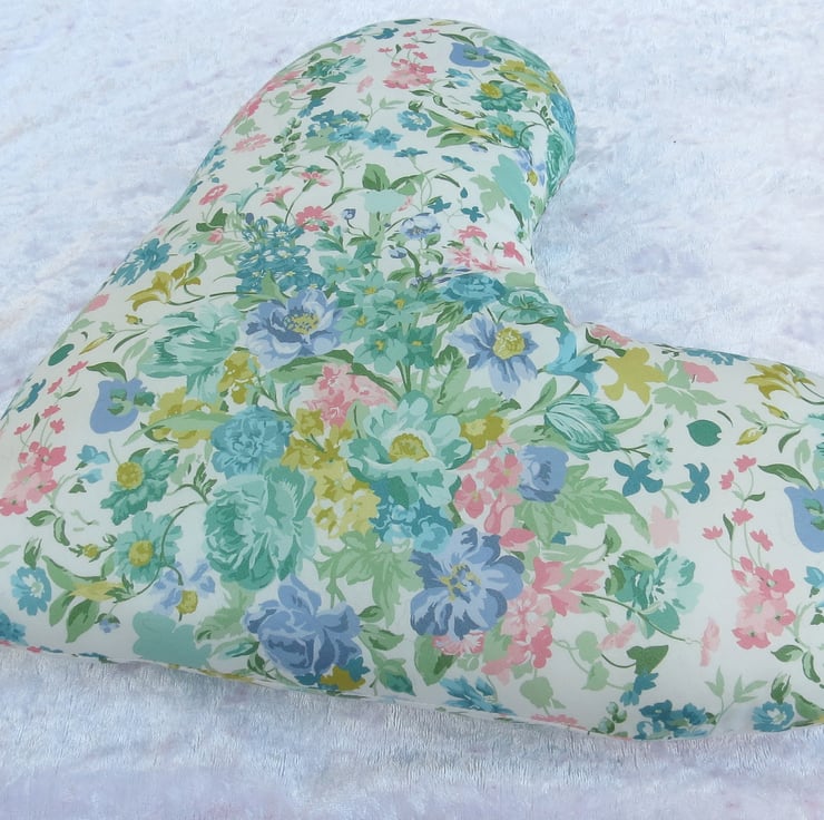 Chest surgery pillow, underarm pillow, Liberty ... - Folksy