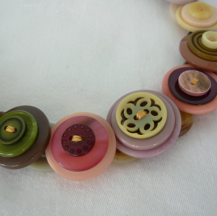 Button Necklace - Folksy