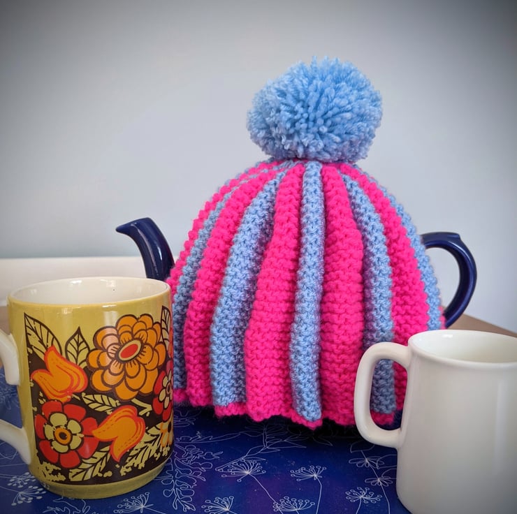SALE Vintage style tea cosy in pink and blue - Folksy