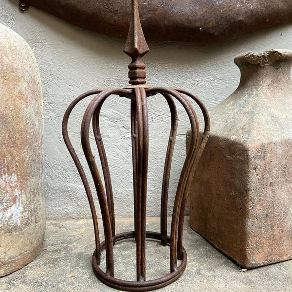 42cm Rusty Iron Crown Garden Metal Wire Ornamen... - Folksy