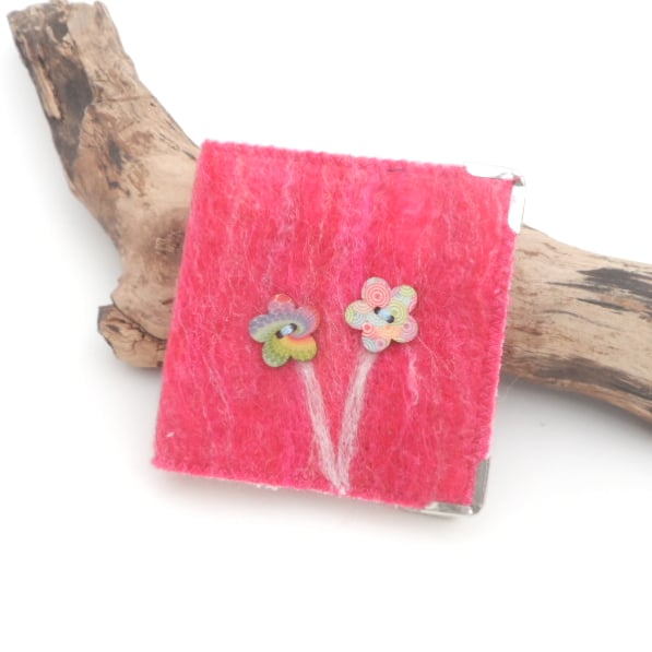 Pink felted mending kit, needle book with flowe... - Folksy