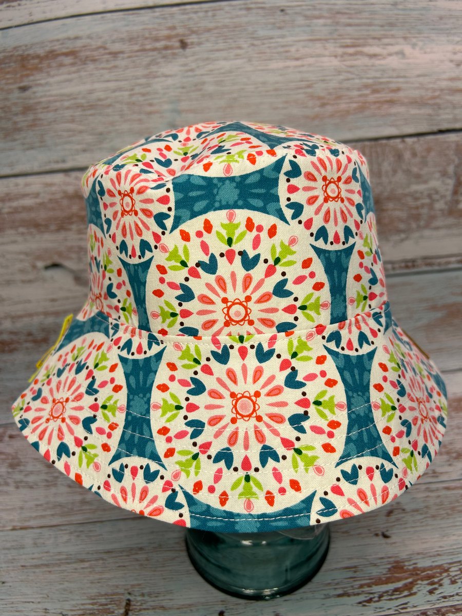 Reversible Bucket Hat - Medium - Folksy