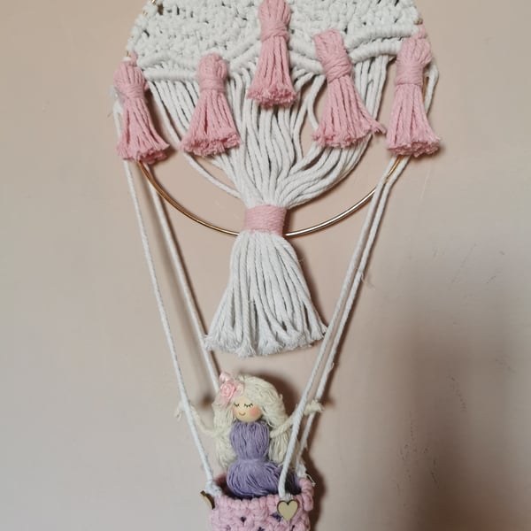 Macrame hot air balloon wall hanging - Folksy