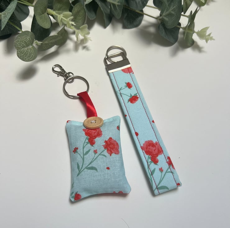 Lavender Filled Key Ring & Wristlet Fob, Re... - Folksy