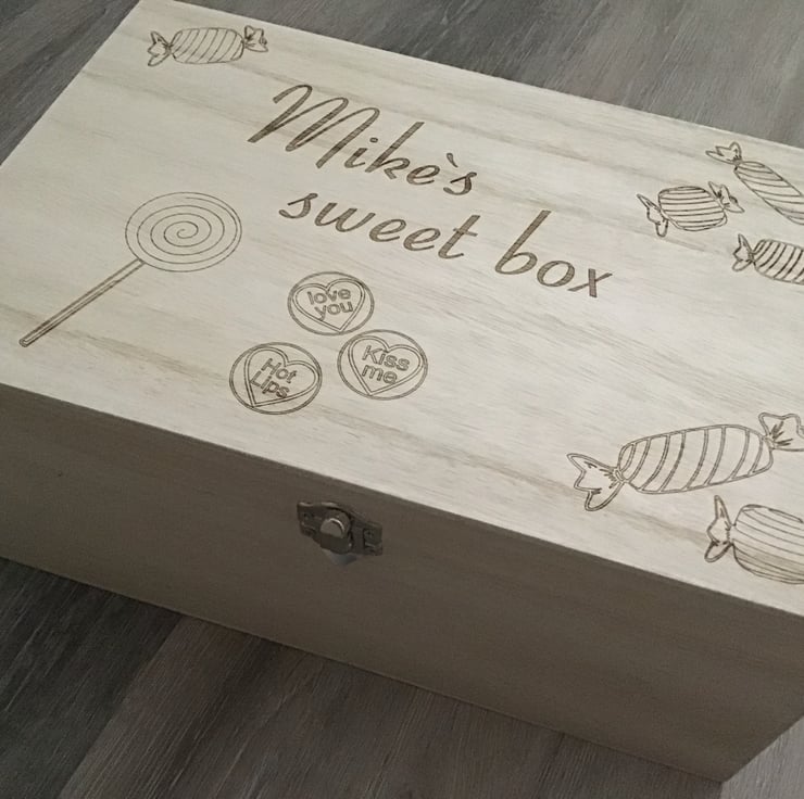 Engraved wooden sweet box, personalised to fron... - Folksy