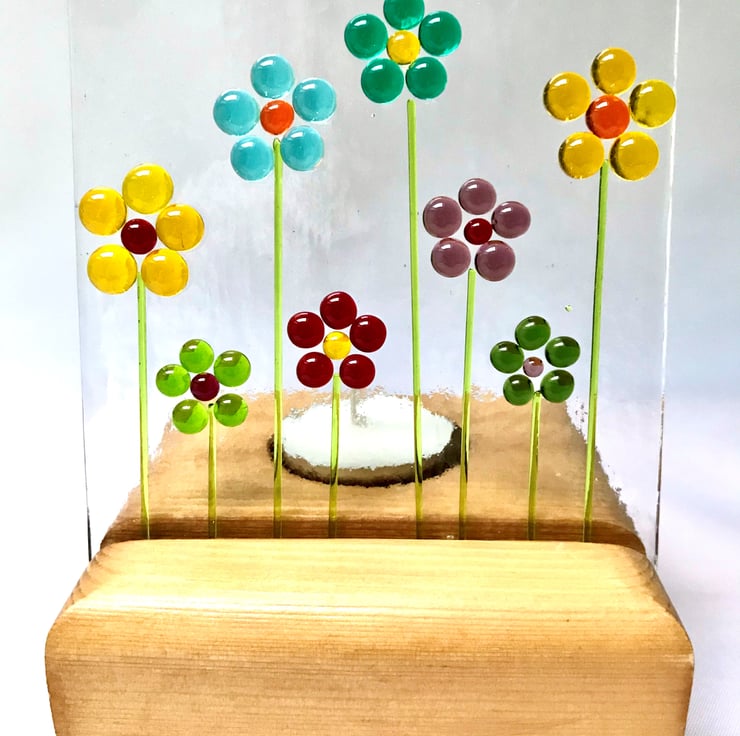 Glass Dot Flower Screen and Wooden Tealight Can... - Folksy