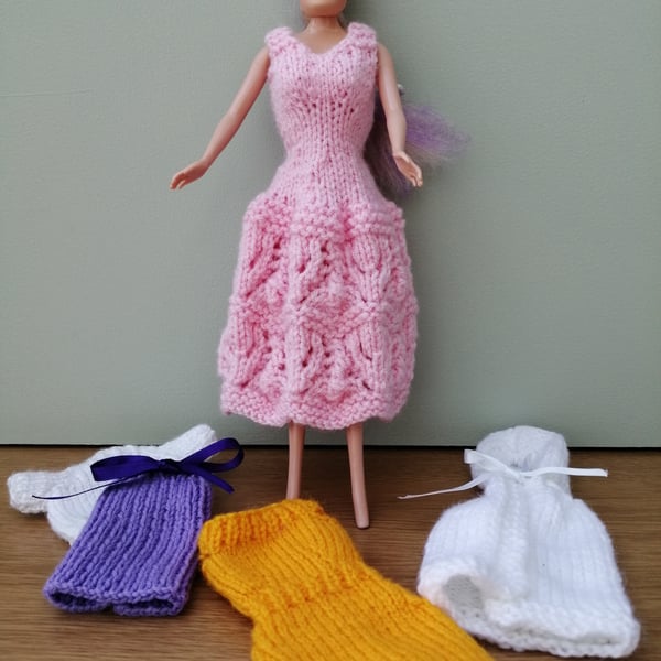 Set of hand knitted items for a teenage doll - Folksy