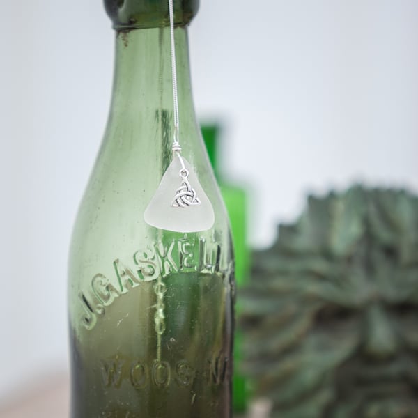 Welsh sea glass triangle pendant with Sterling ... - Folksy