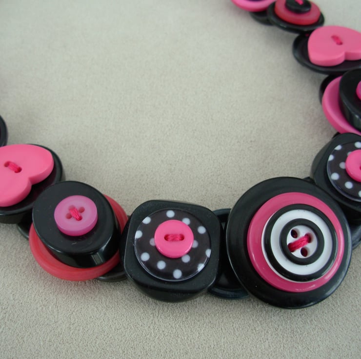 Button Necklace - Folksy