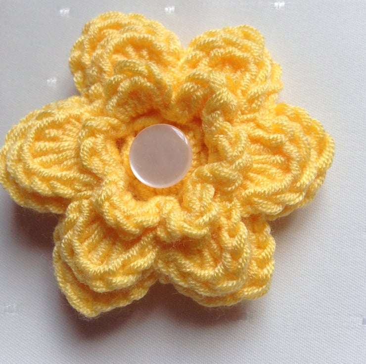 Crochet Flower Brooch - Folksy