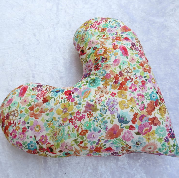 Underarm Pillow. Breast surgery pillow. Made fr... - Folksy