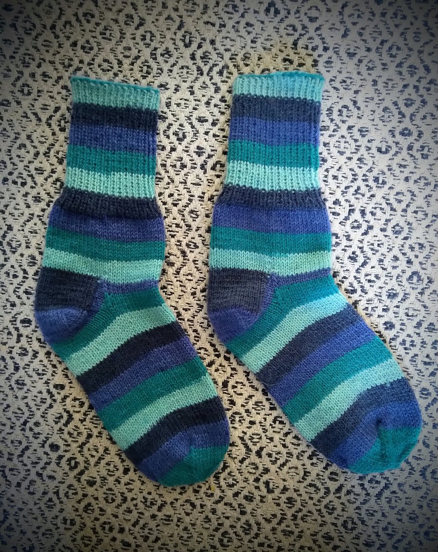 Hand-knitted blue stripy pure wool socks - Folksy