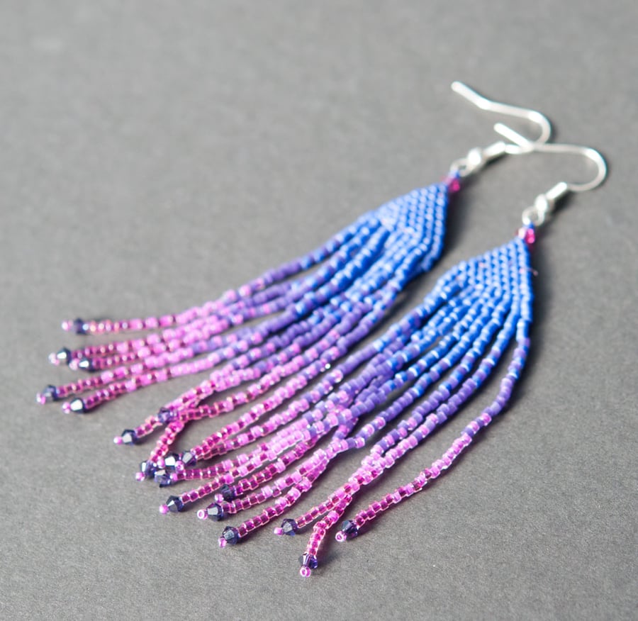 Parrot feather long beadwoven earrings - Folksy