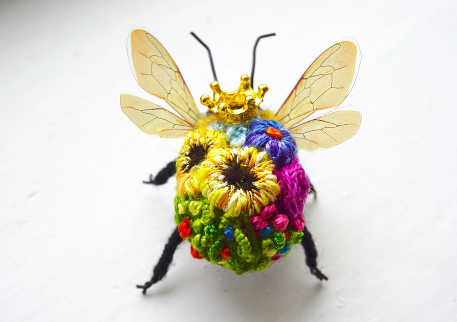 Embroidered Queen Bee - Folksy