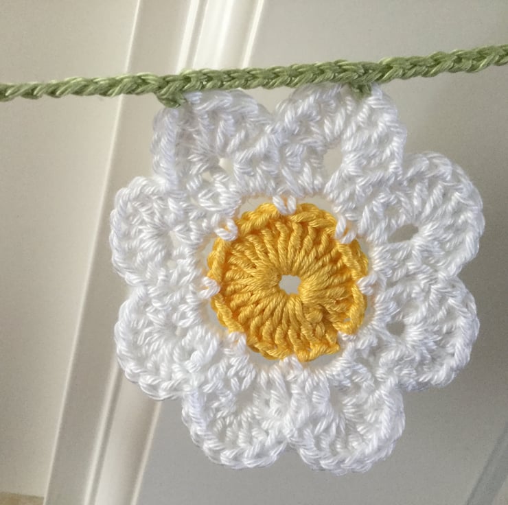Crochet Daisy Chain Garland - Folksy
