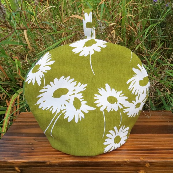 A vintage inspired tea cosy. A small cosy suit... - Folksy