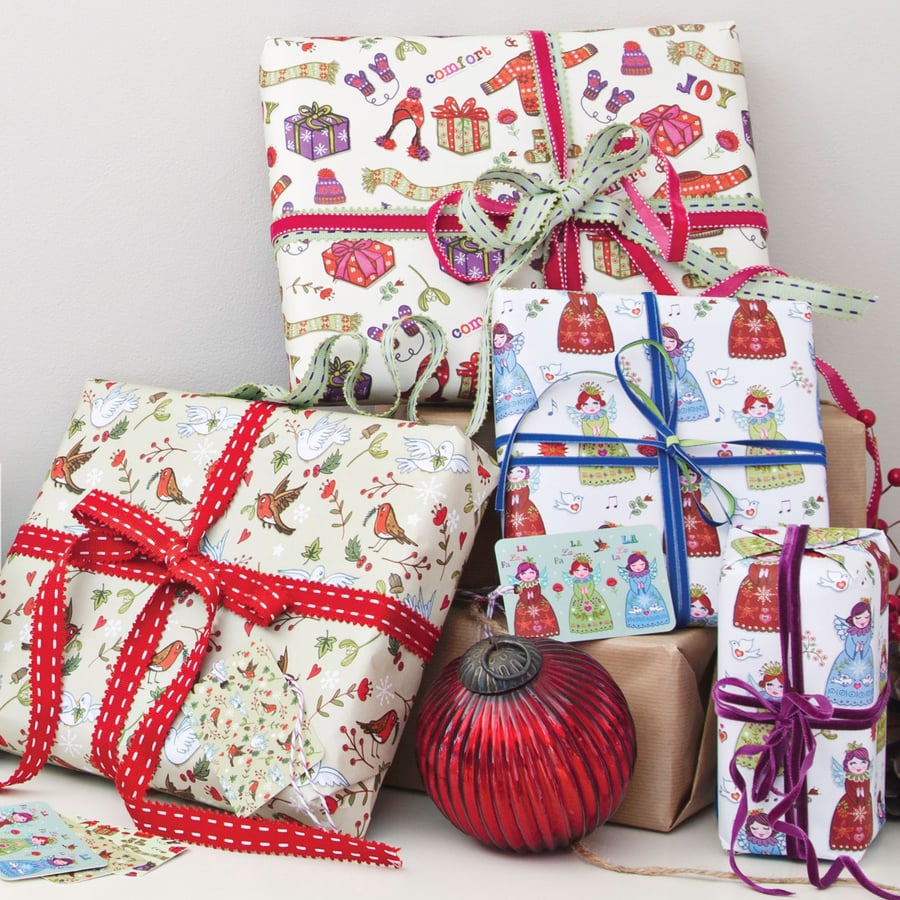 SALE: Christmas Gift Wrap 3 pack - Folksy