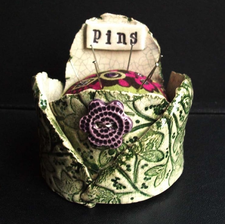 Leafy Ceramic pin cushion holder with flower bu... - Folksy