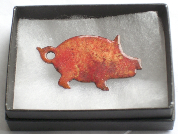 enamel brooch - pig - Folksy