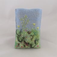 Meadow Tissue Pouch - Folksy