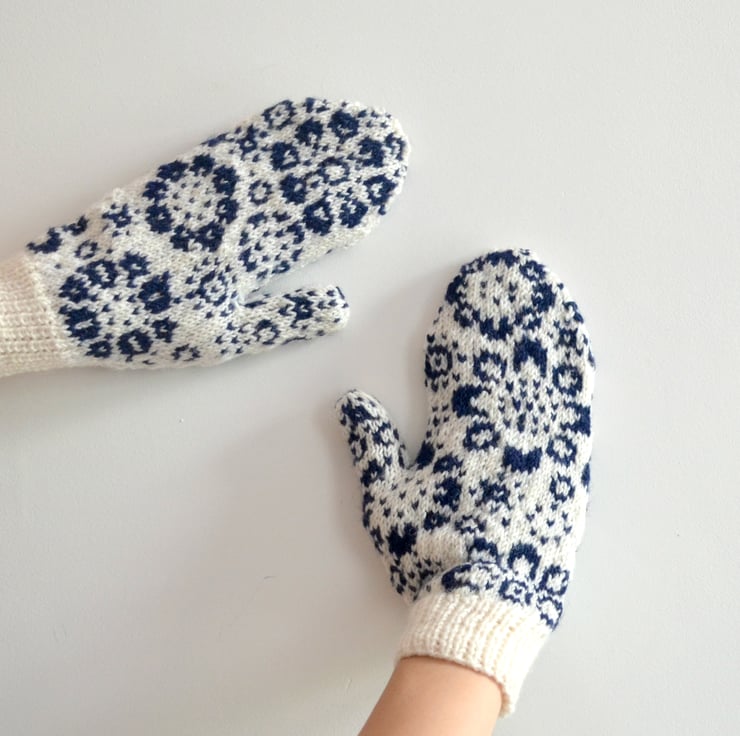 White Wool Mittens Floral Navy Flowers Snowflak... - Folksy