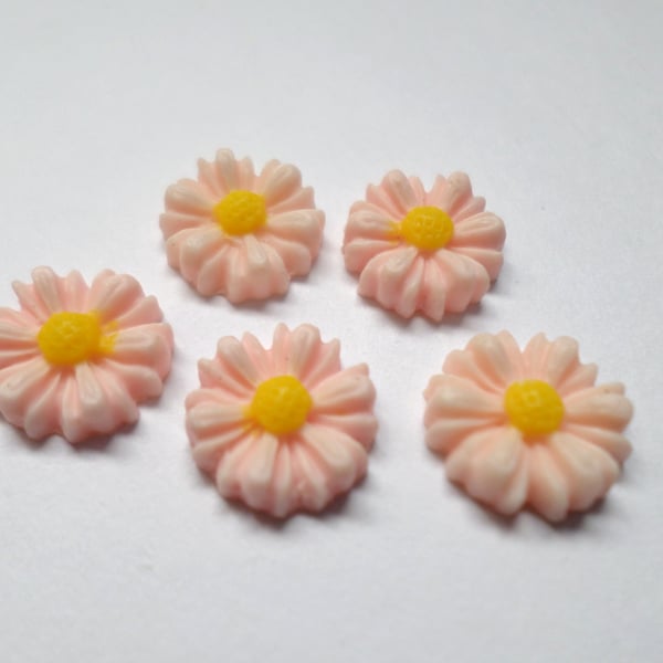 5 x Resin Flatbacks - 11mm - Daisy Flower - Pal... - Folksy