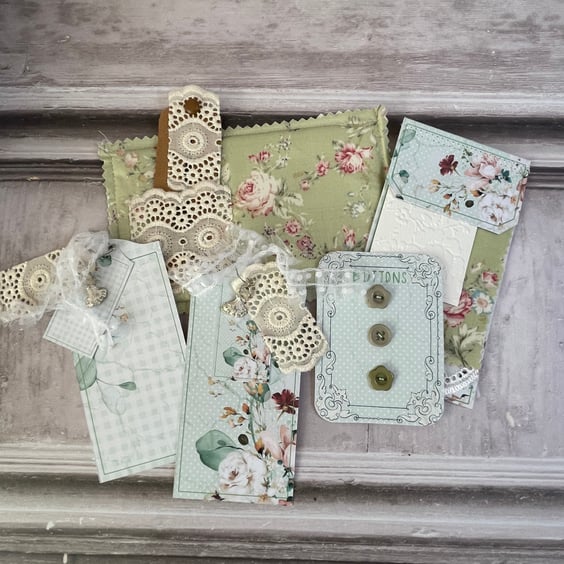 Carolee.Crafts on Folksy