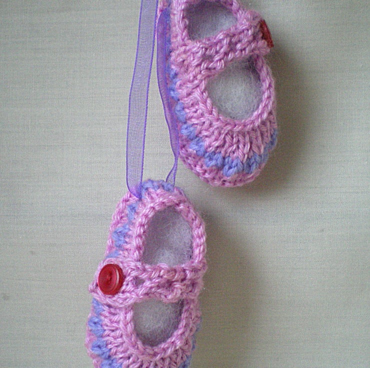 Keepsake,Baby keepsake,Miniature booties,Christ... - Folksy