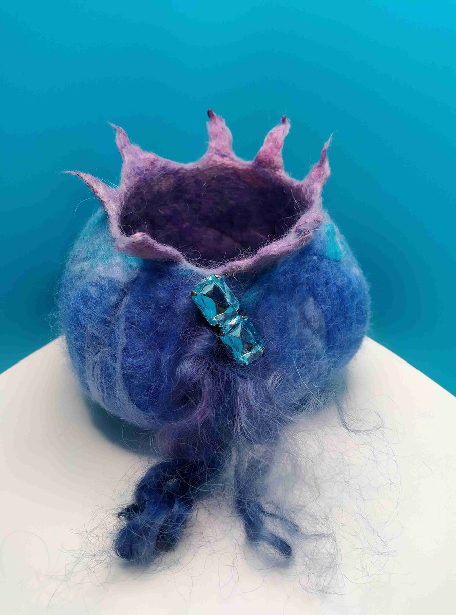 Felted pod - Folksy