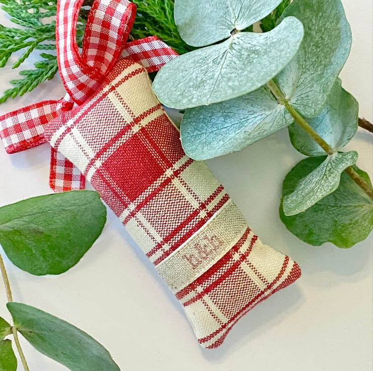 SCANDI CHRISTMAS TREE DECORATION - red on cream - Folksy