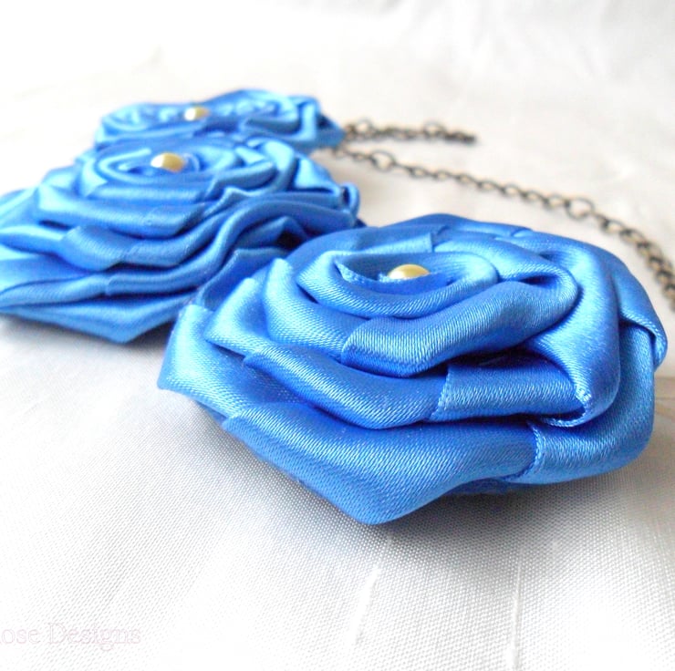 Statement necklace in azure blue satin - Folksy