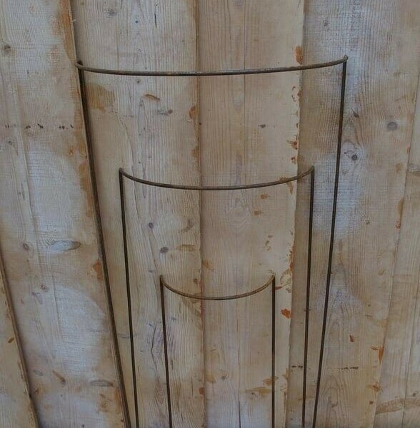 1 Medium Half Moon Border Support Rusty Metal G... - Folksy