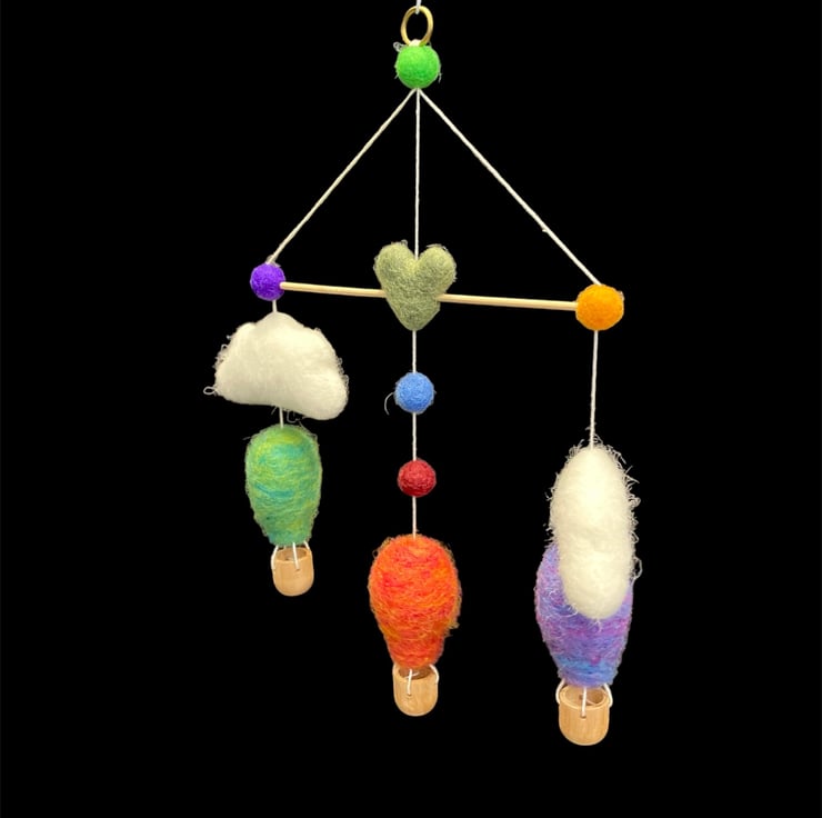 Hot air balloon nursery wall hanging, cot mobil... - Folksy