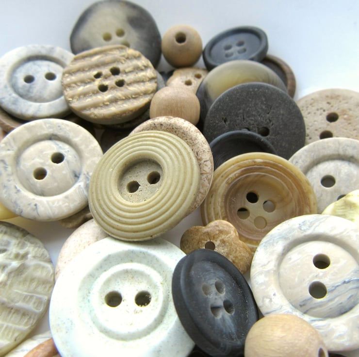 Mixed Natural Coloured Buttons 35g - Folksy