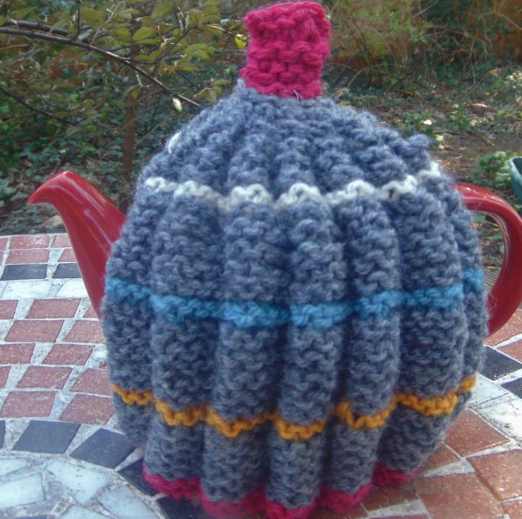 Small Retro Tea Cosy - Folksy