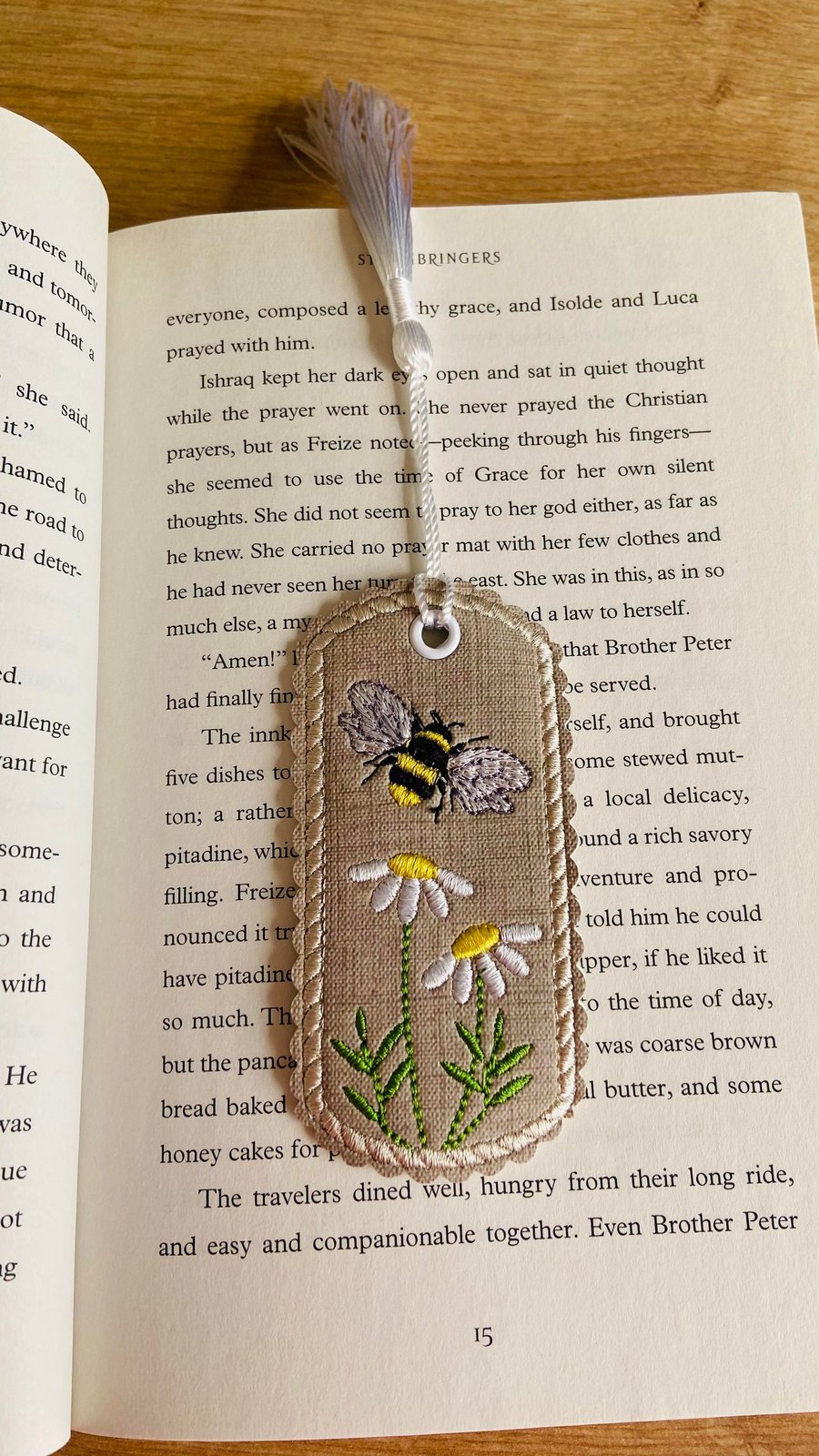 Embroidered bee & daisy bookmark - Folksy