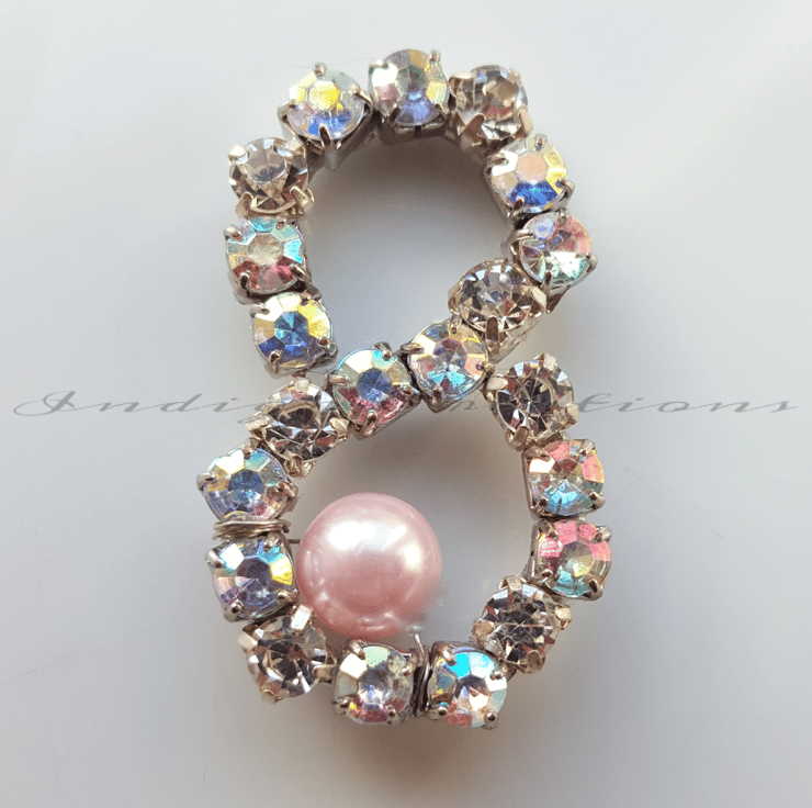 Pendant Figure Of Eight Diamante And Pearl Pendant - Folksy