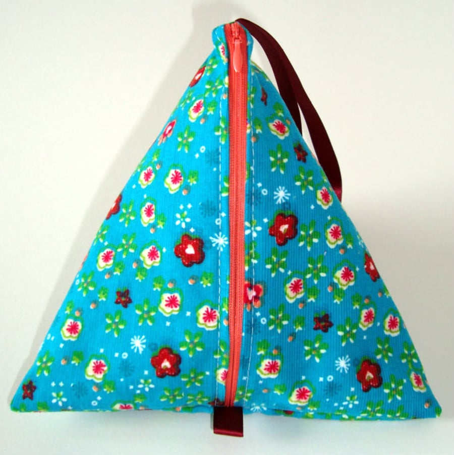 Pyramid Bag- Beautiful Meadow - Folksy