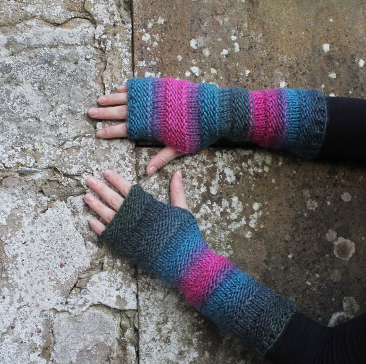Arm warmers, fingerless gloves, extra long mitt... - Folksy