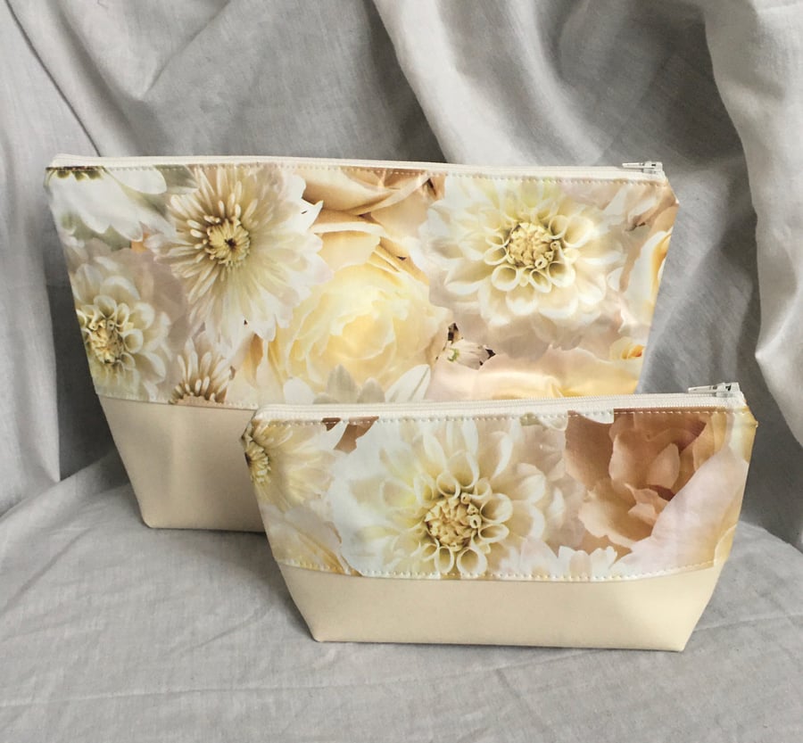 Two Piece Bag Set, Travel Set, Large Wash Bag, ... - Folksy