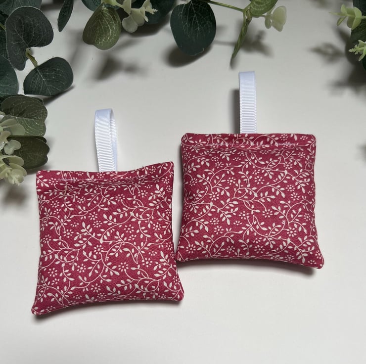 Set of 2 Lavender Sachets: Pink Floral Fabric, ... - Folksy
