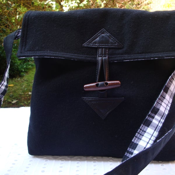Black Wool Shoulder Bag - zip pocket - padded -... - Folksy