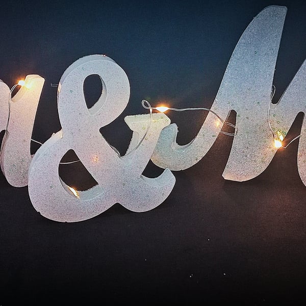 Mr&Mrs sign - Folksy