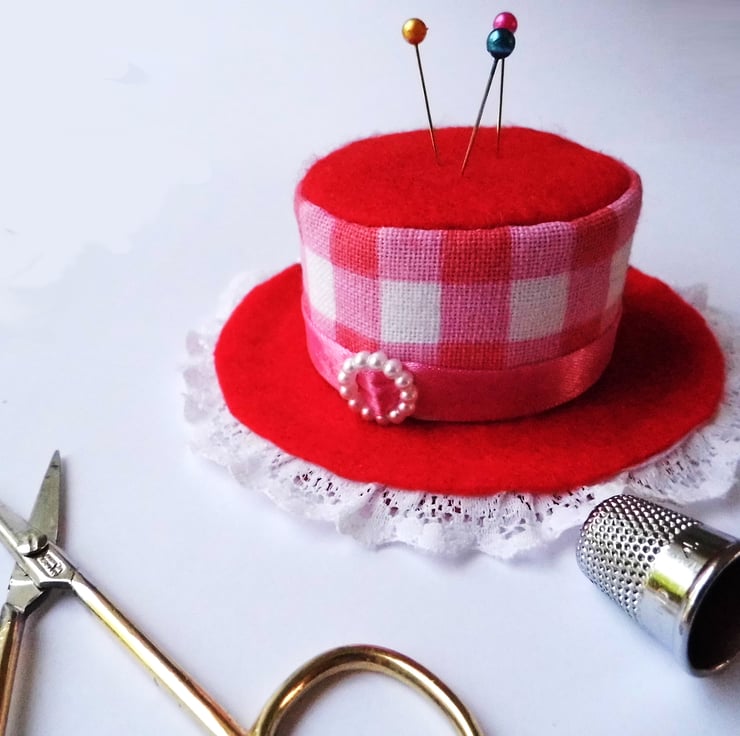 Red Bonnet Style Pin Cushion - Folksy