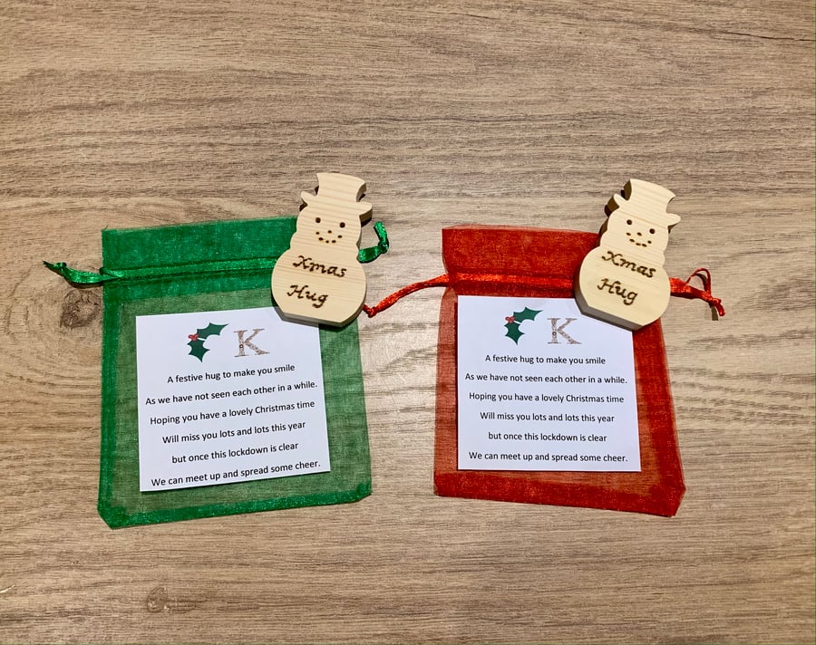 A little festive hug token, pocket hug for Chri... - Folksy