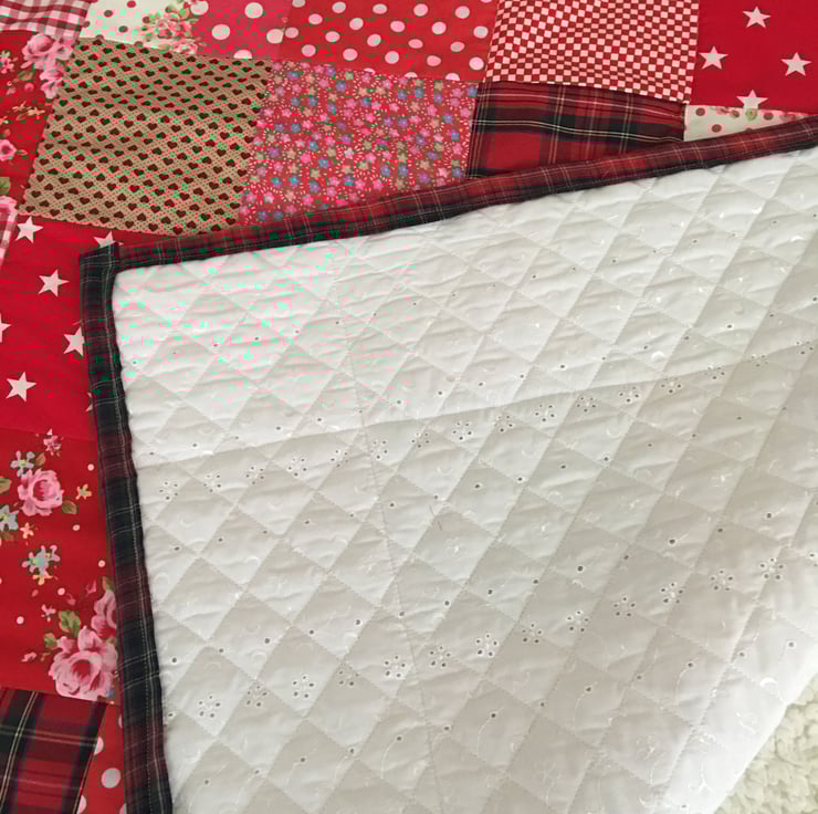 Patchwork quilt in Red cotton fabrics - Folksy